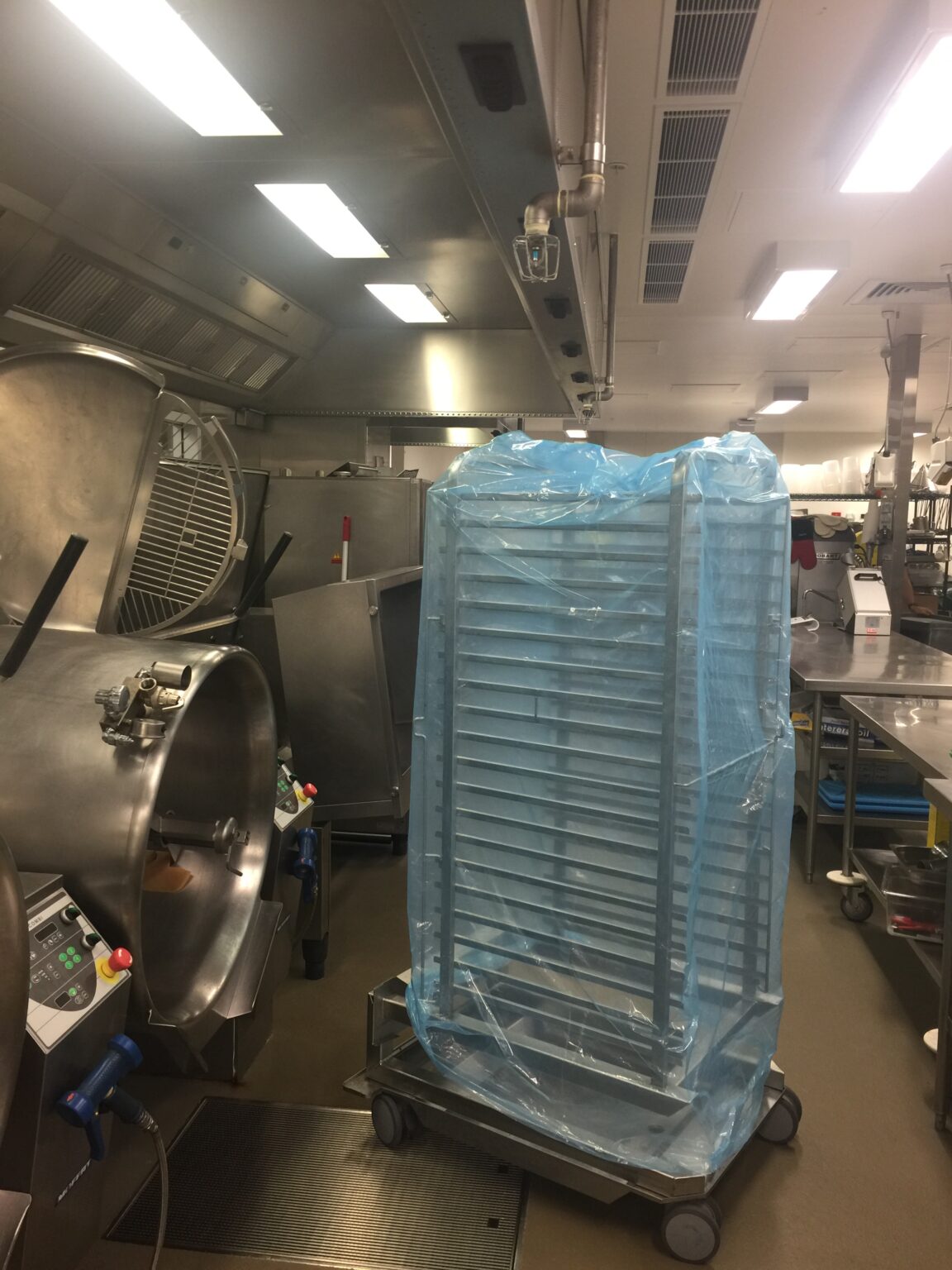 How Trolley Covers Improve Hygiene and Efficiency in Hospitality - Pac Food